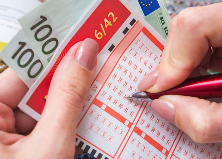 Kako provjeriti loto listić? - Svijet Klađenja